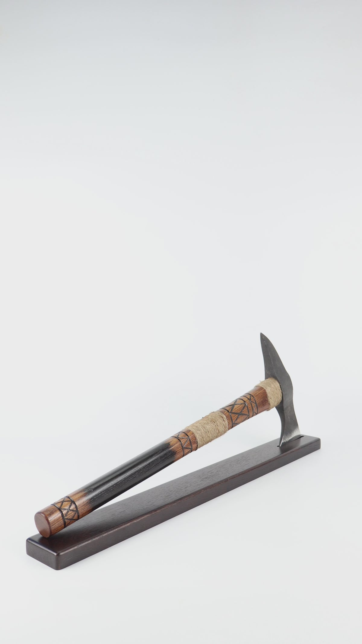 Wooden Stand for Tomahawk