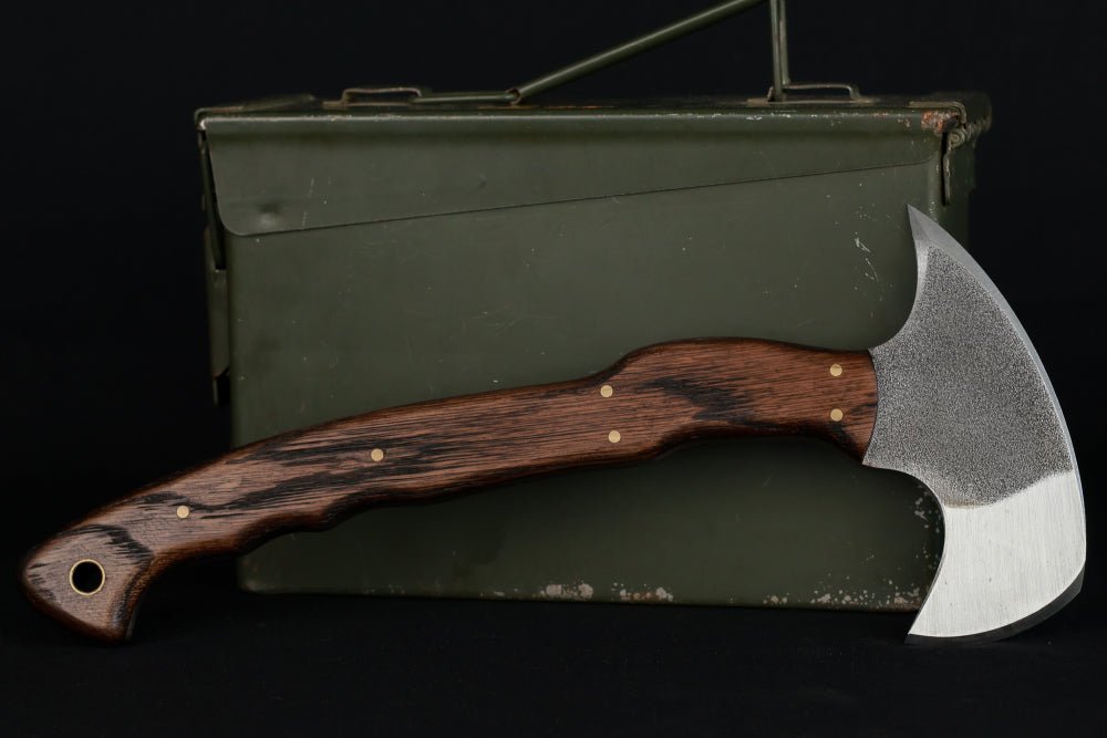 AncientSmithy – handgeschmiedete Wikingeräxte und -hämmer