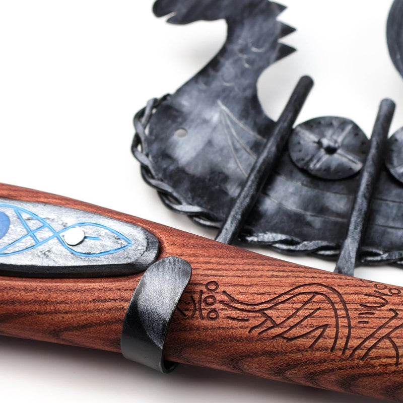 Leviathan wall mount for big axes